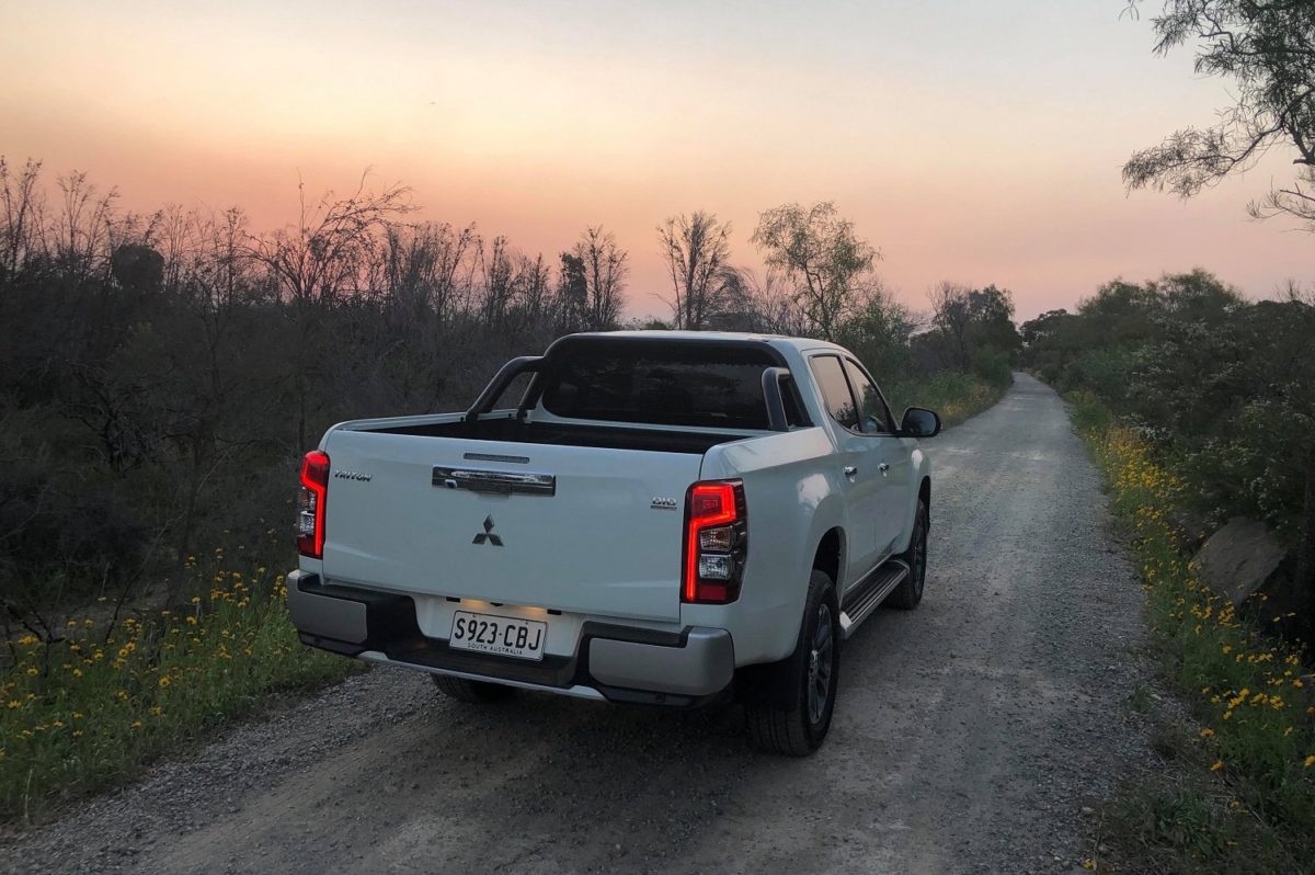 2020 Mitsubishi Triton GLS Premium Review - On The Dirt